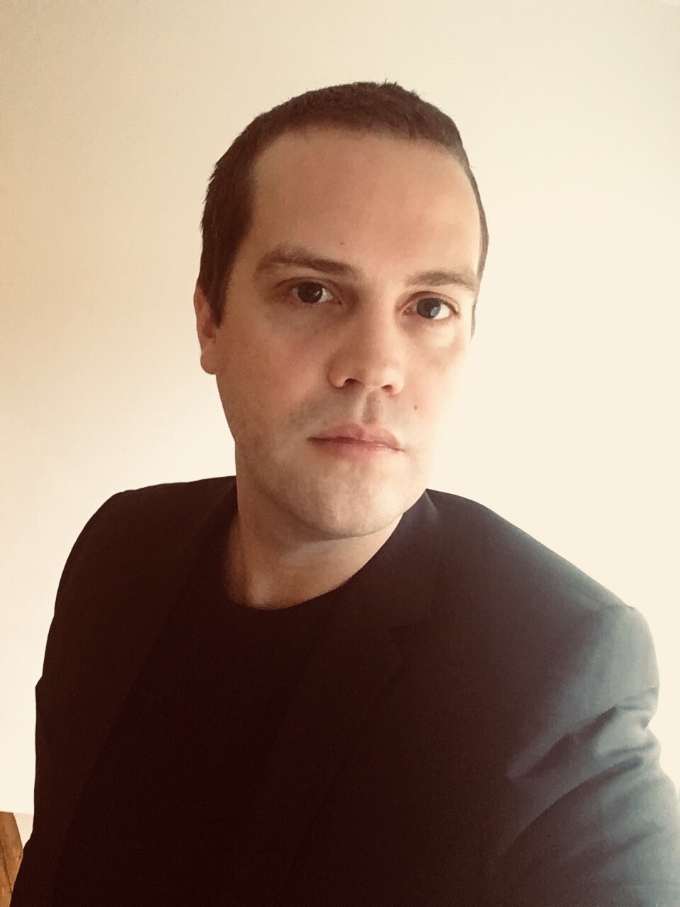 Lyrik: ”Jag gör varma mackor…” - Opulens